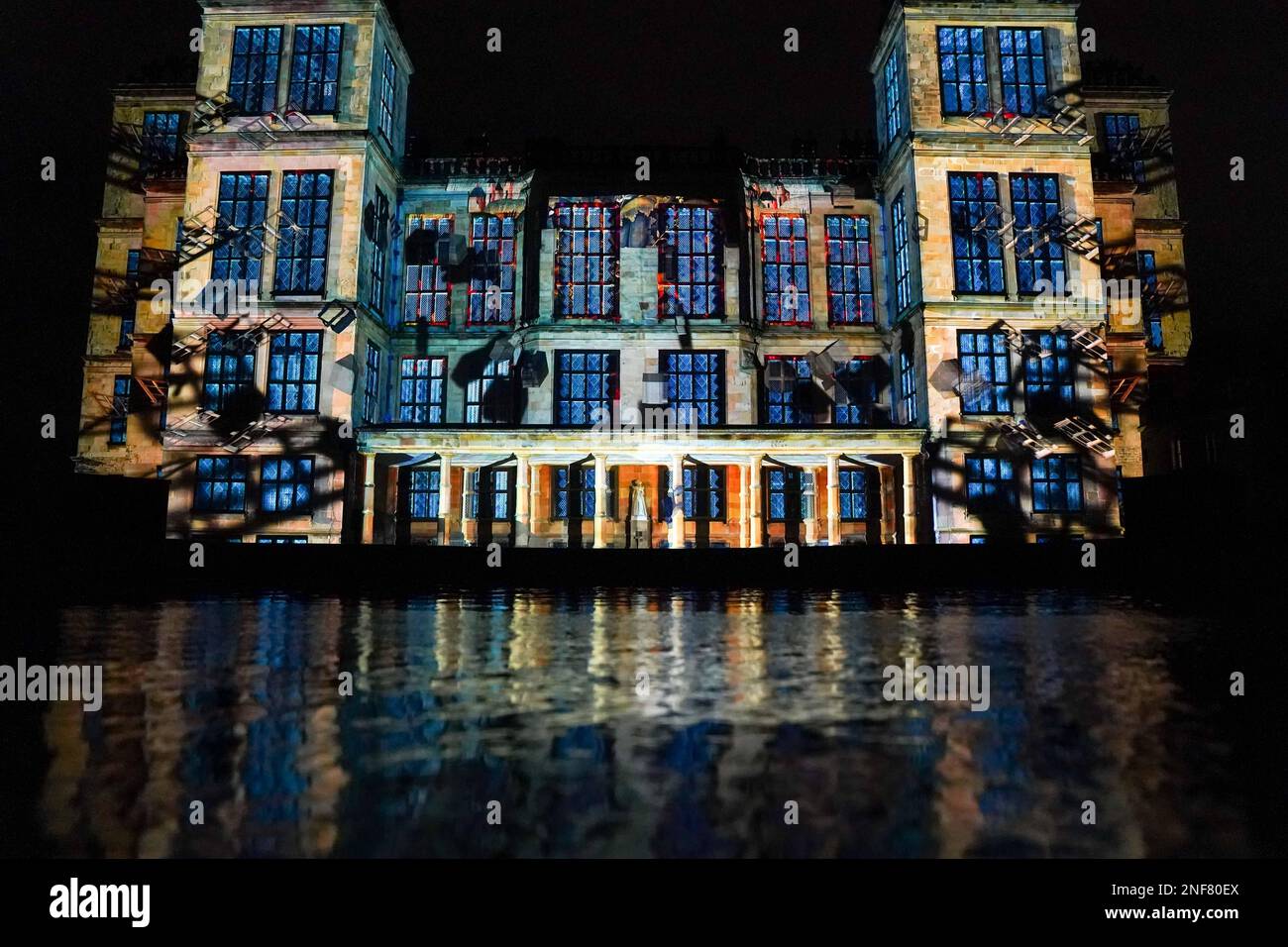 Projections including Bess of Hardwick and Queen Elizabeth I light up ...