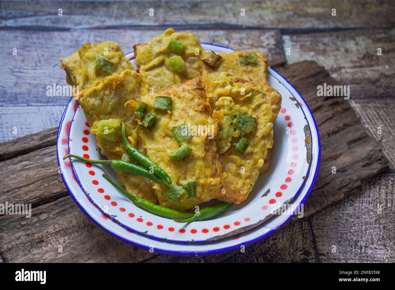 Deep fried tempeh : Tempe Mendoan Stock Photo - Alamy