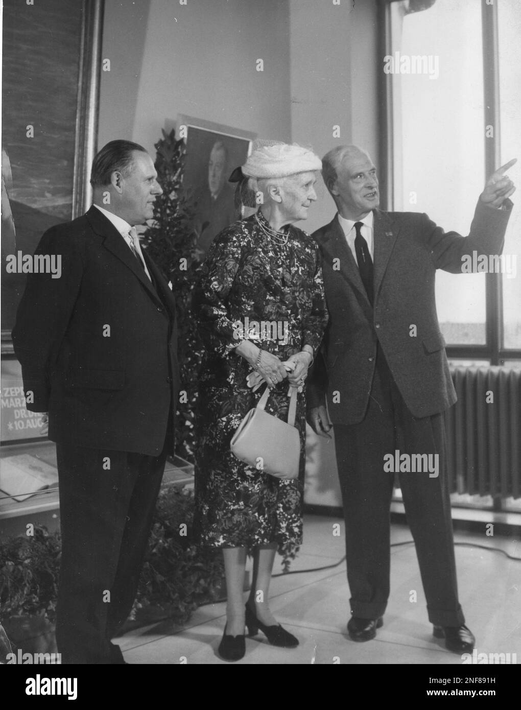 Countess Hella von Brandenstein-Zeppelin, center, only daughter of the ...