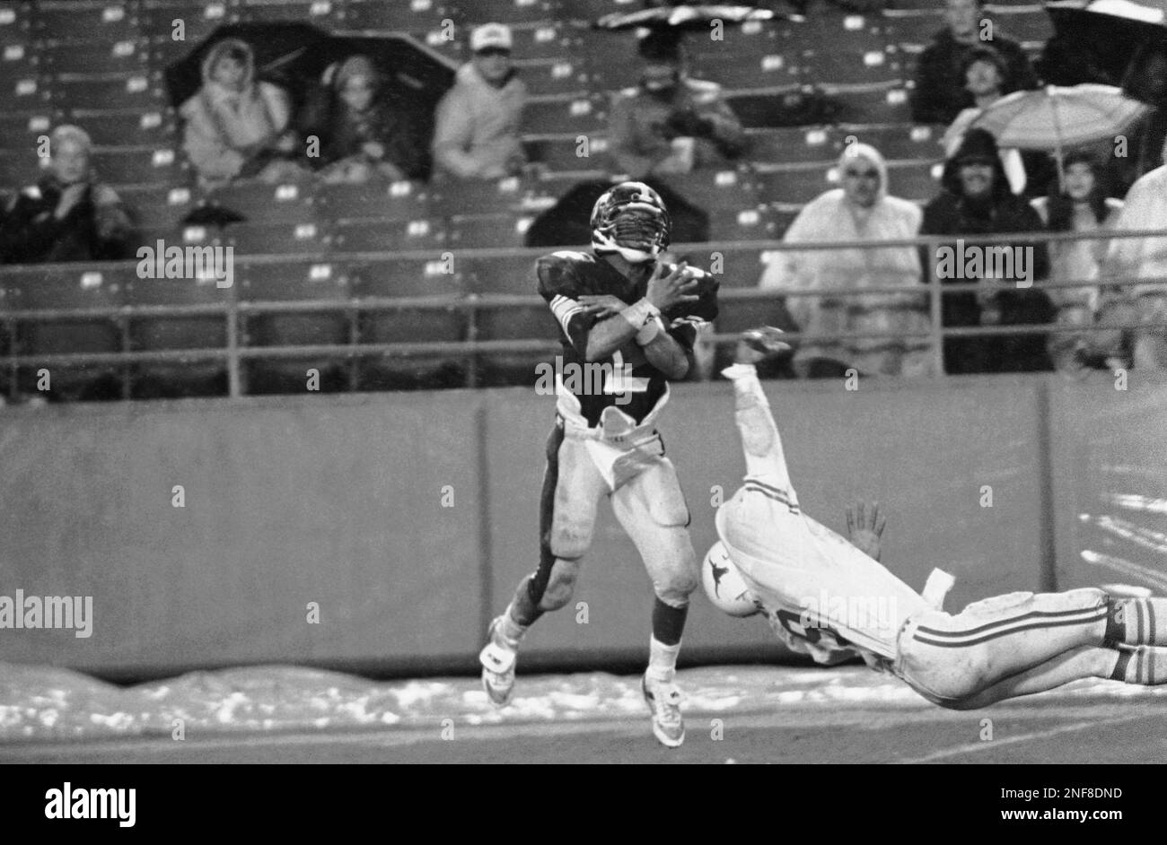 Robert smith 1984 hi-res stock photography and images - Alamy