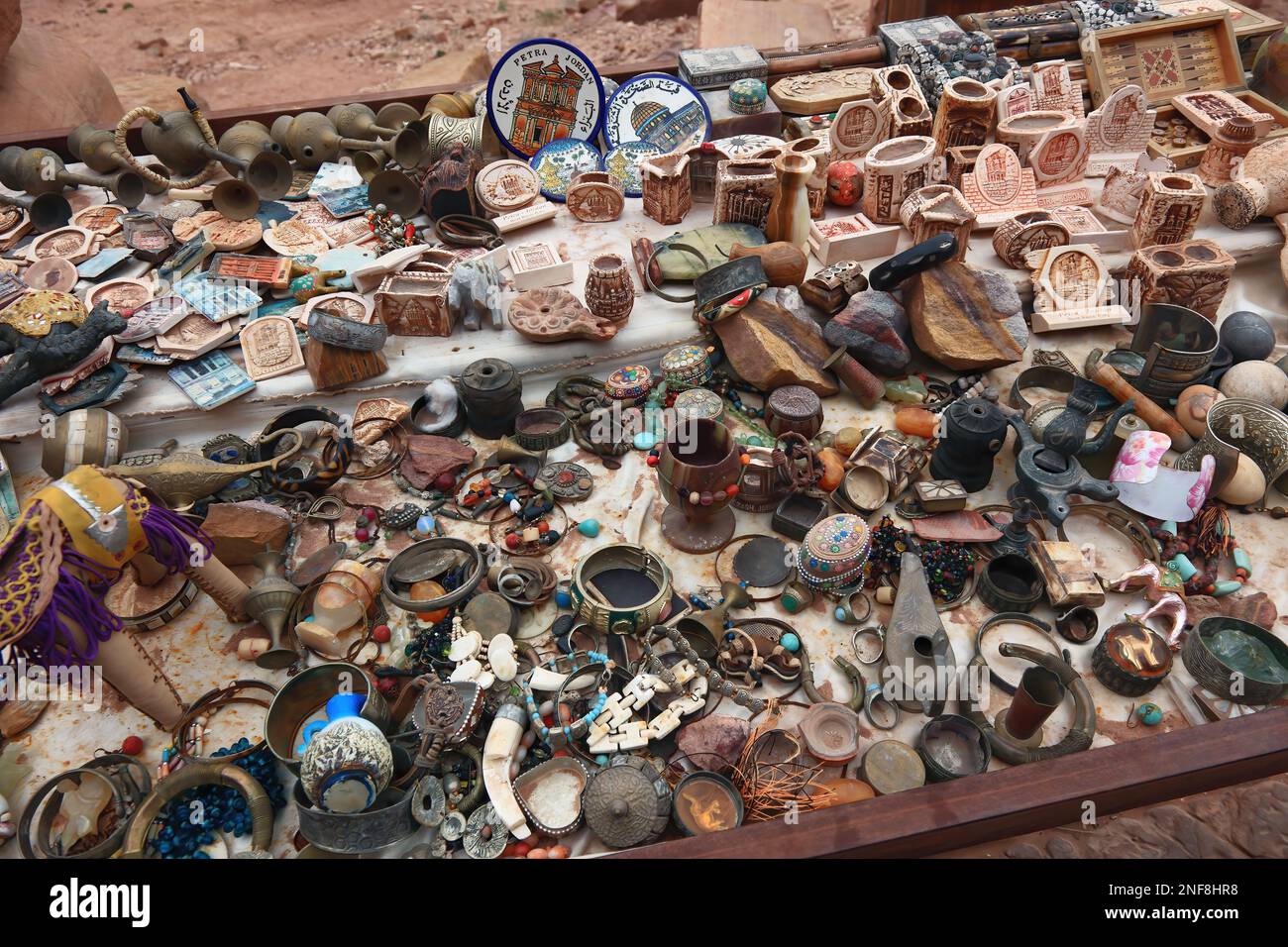 Souvenirs für Touristen, verlassene Felsenstadt Petra, al-Batra ...