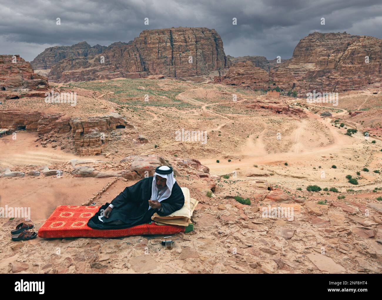 Arabischer beduine hi-res stock photography and images - Alamy