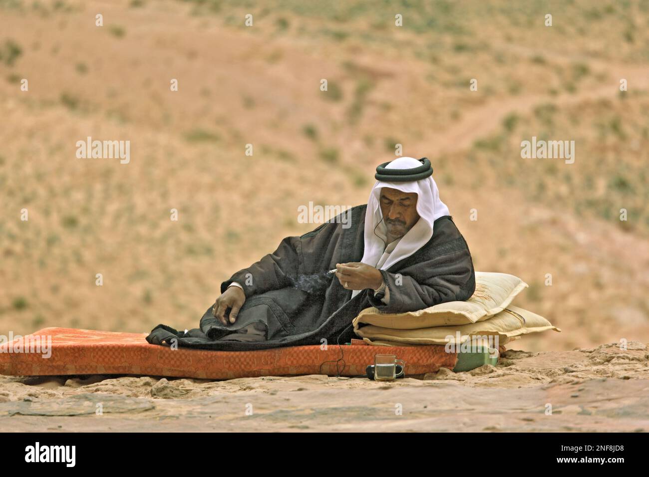 Arabischer beduine hi-res stock photography and images - Alamy