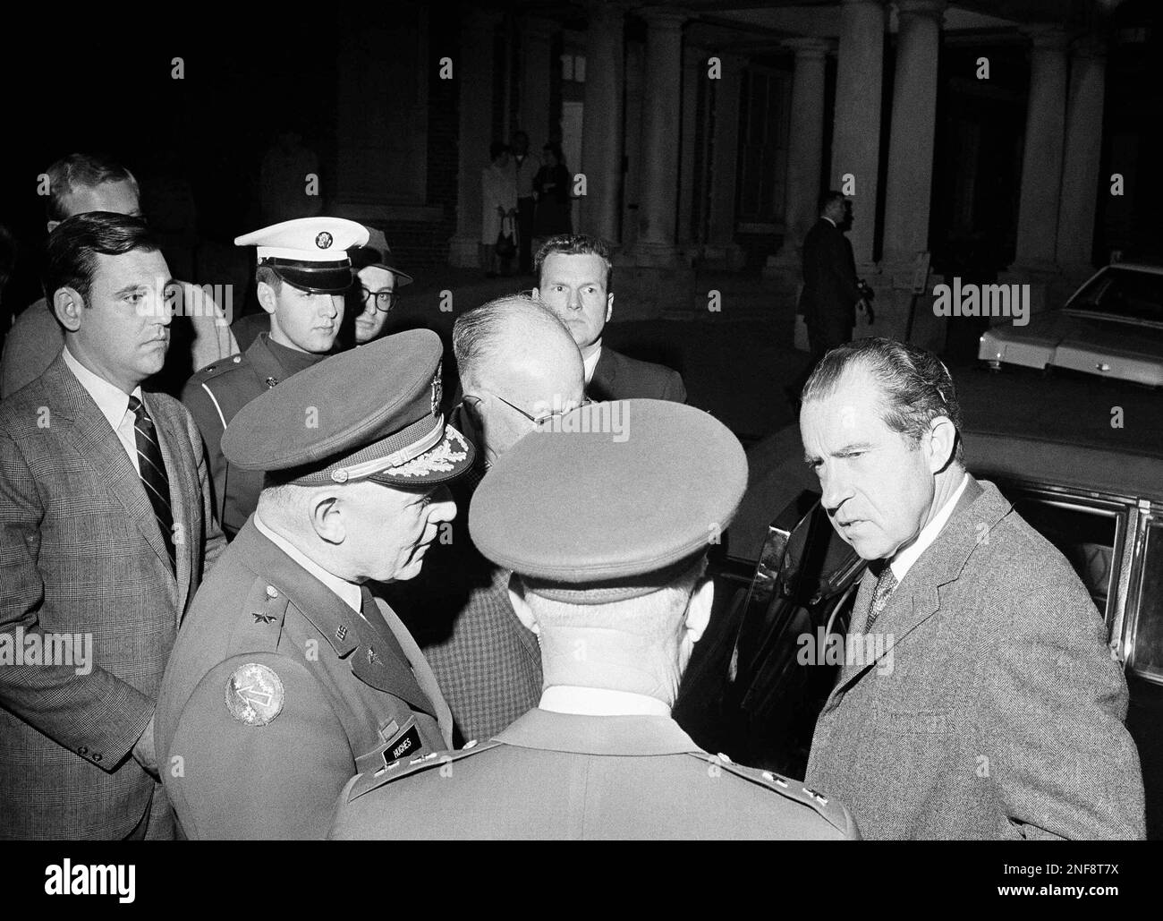 President Richard Nixon, right, visited and talked with former ...