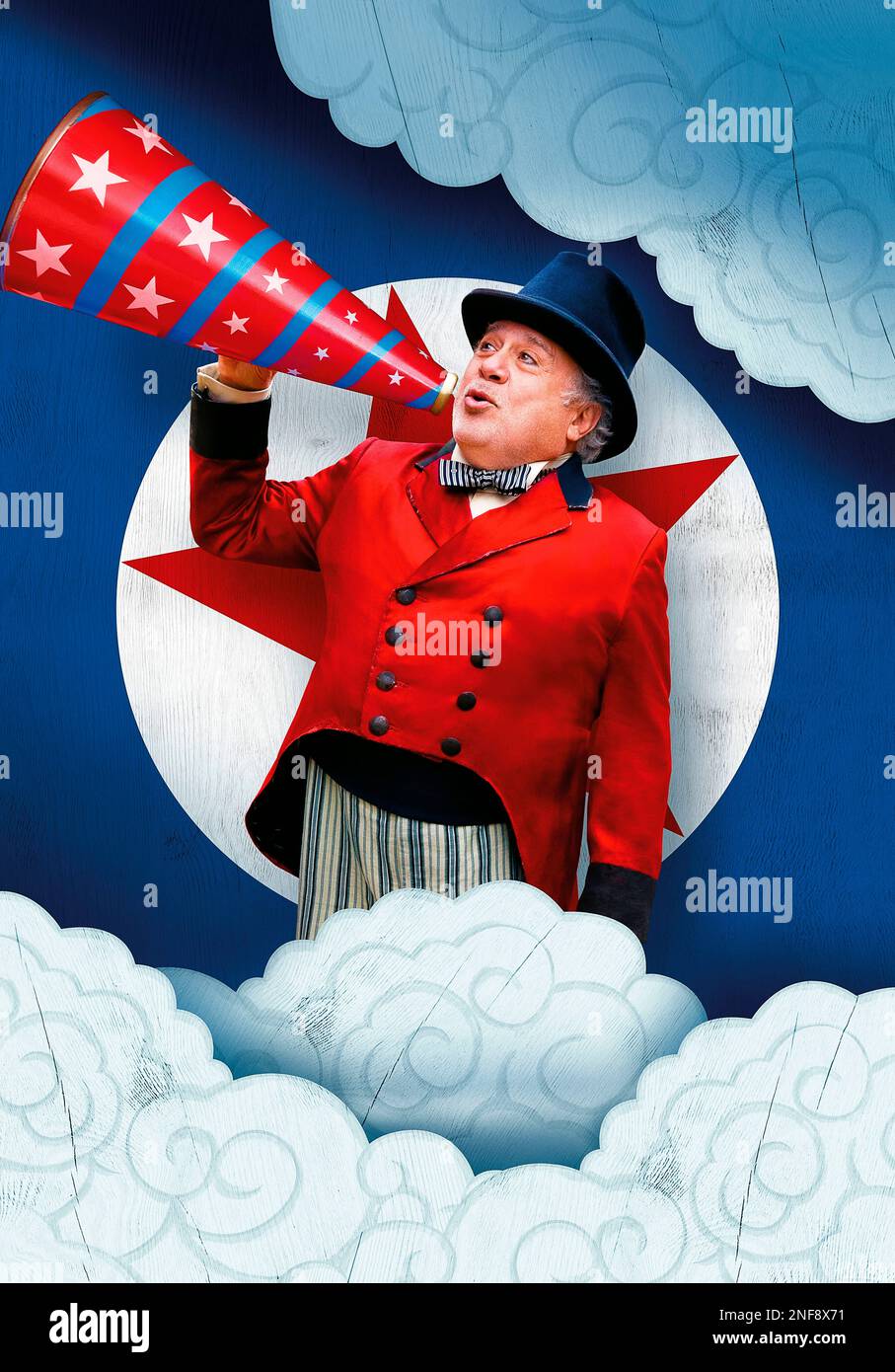 DANNY DEVITO in DUMBO (2019), directed by TIM BURTON. Credit: TIM ...