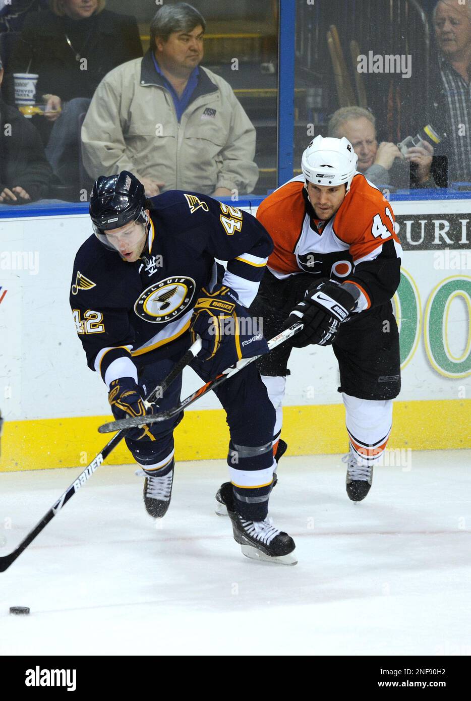 St. Louis Blues' David Backes (42) and Philadelphia Flyers' Andrew ...