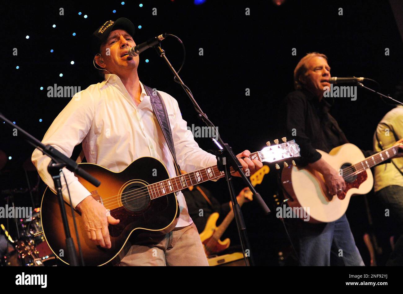 Actor Kevin Costner and his band Modern West perform at the 'Saturday ...
