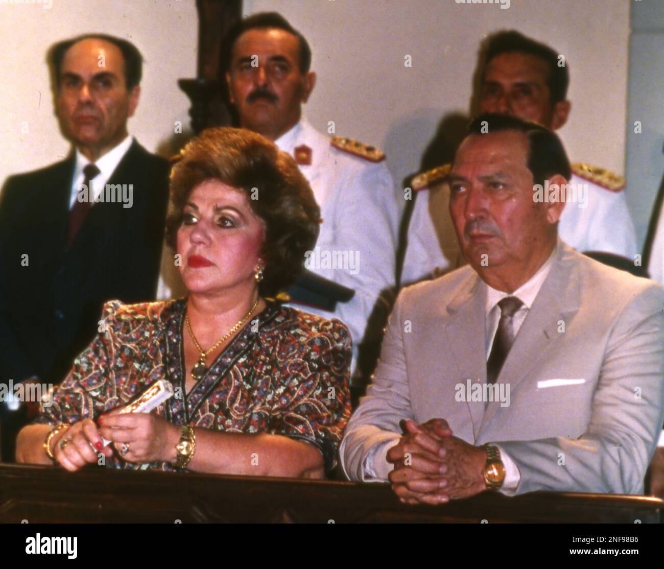 General Andres Rodriguez and Parguay's new president attends a mass ...