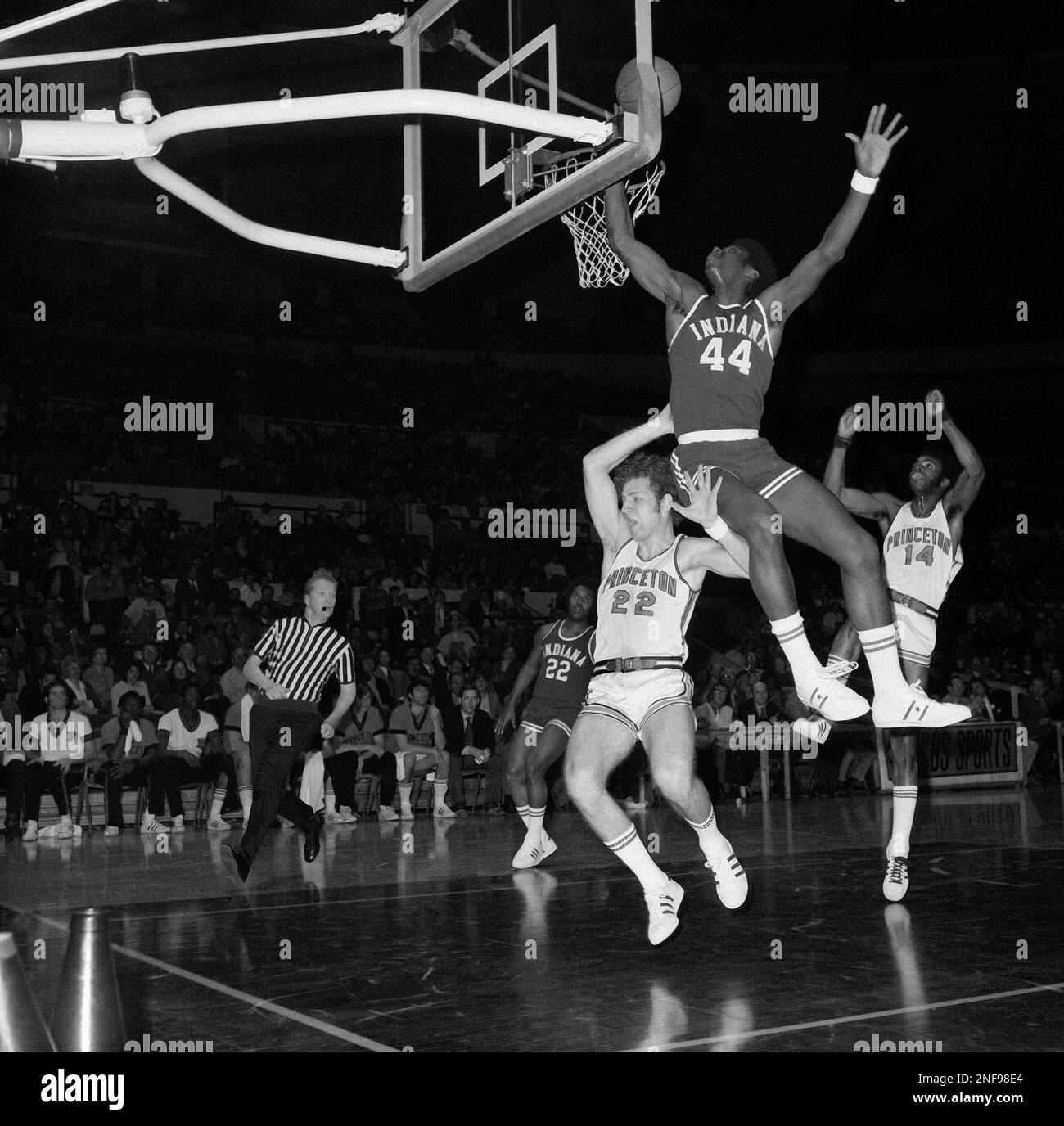 Indiana's Joby Wright (44) goes high to score two points for the ...