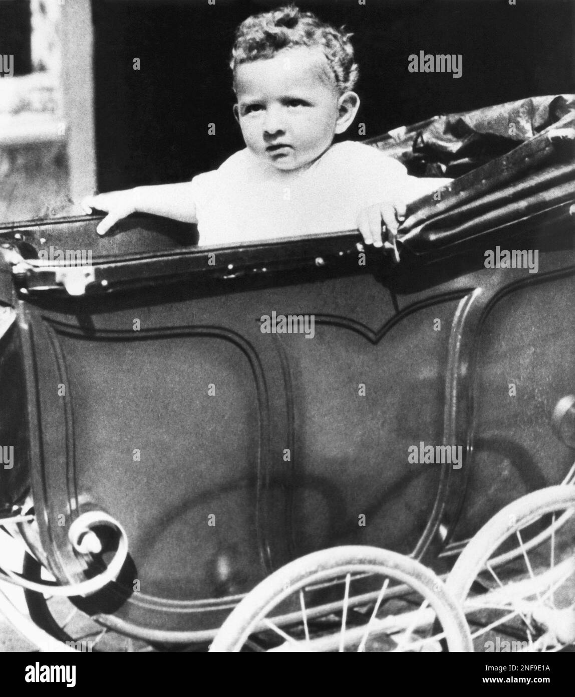 Edward Koch in South Bronx, New York, 1925. (AP Photo Stock Photo - Alamy