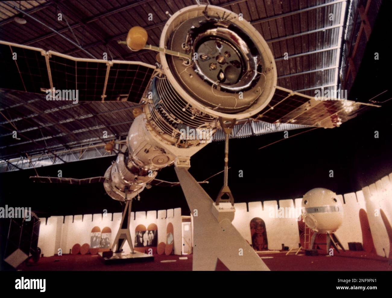 Image shows a Soyuz 5 space craft, which was launched by the Soviet ...