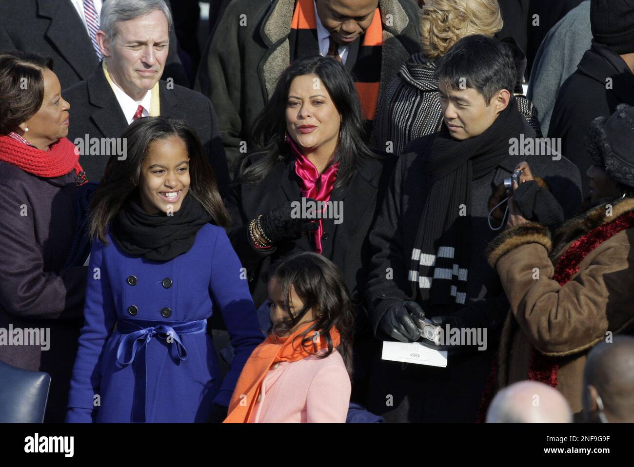 Maya Soetoro-Ng, Barack Obama's sister, right, stands with his ...