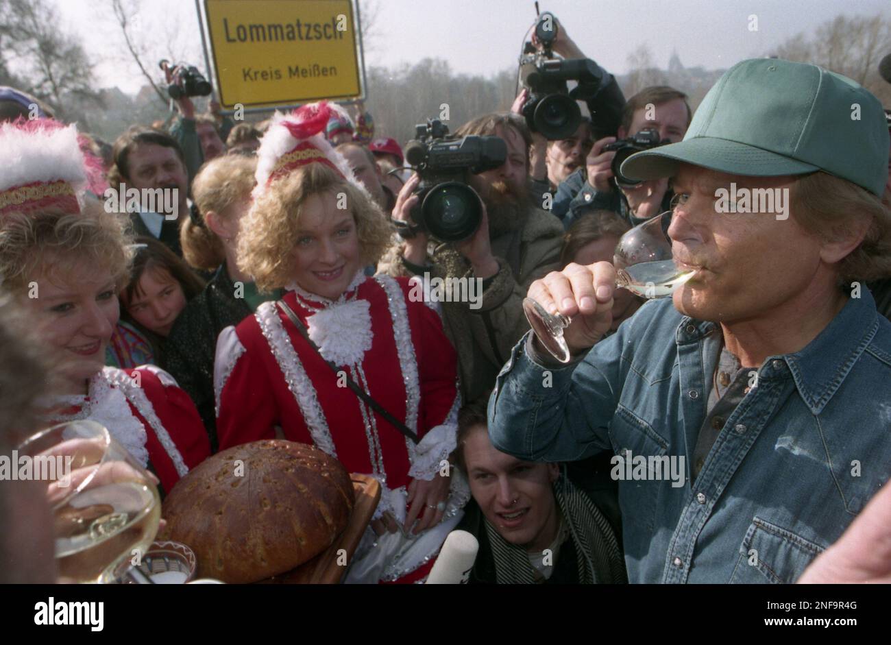 U.S. American actor Terence Hill (Mario Girotti) has a glass of white ...