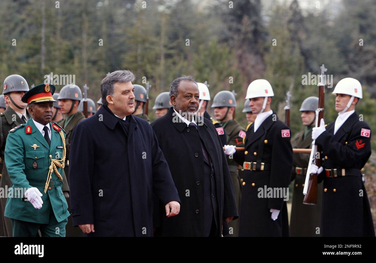 Turkish President Abdullah Gul, second left, and his counterpart Ismail ...