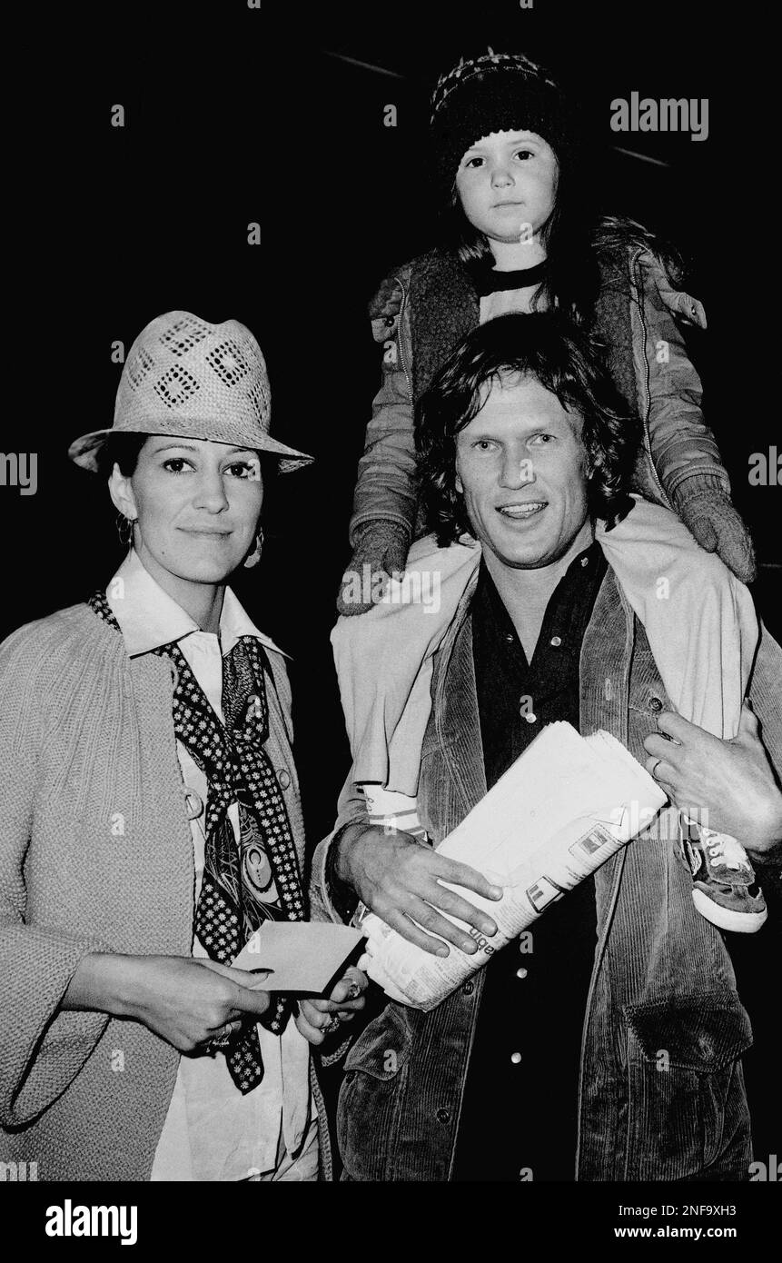 Photo shows with his wife, rock singer Rita Coolidge, and daughter ...