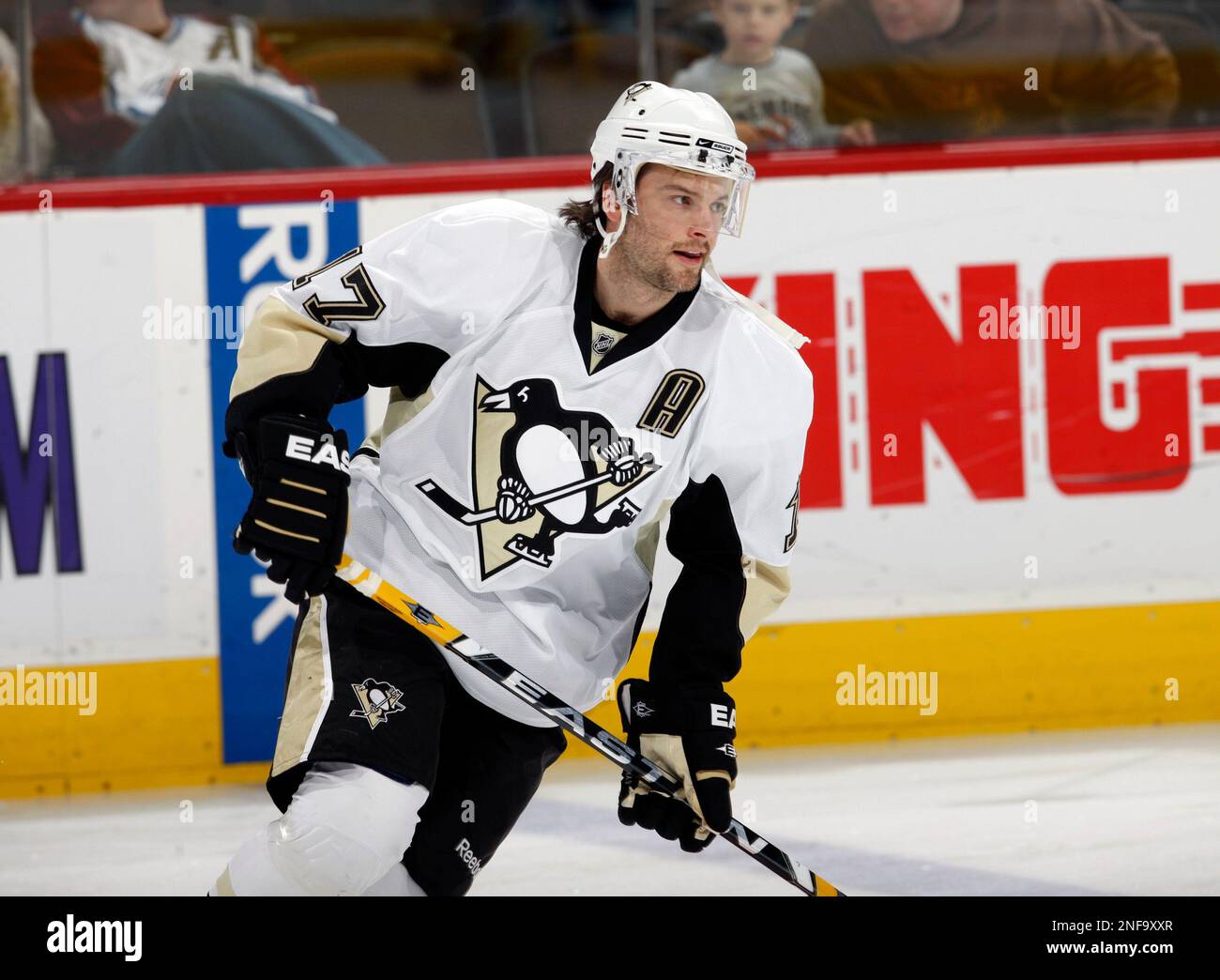 Pittsburgh Penguins right winger Petr Sykora, of the Czech Republic ...