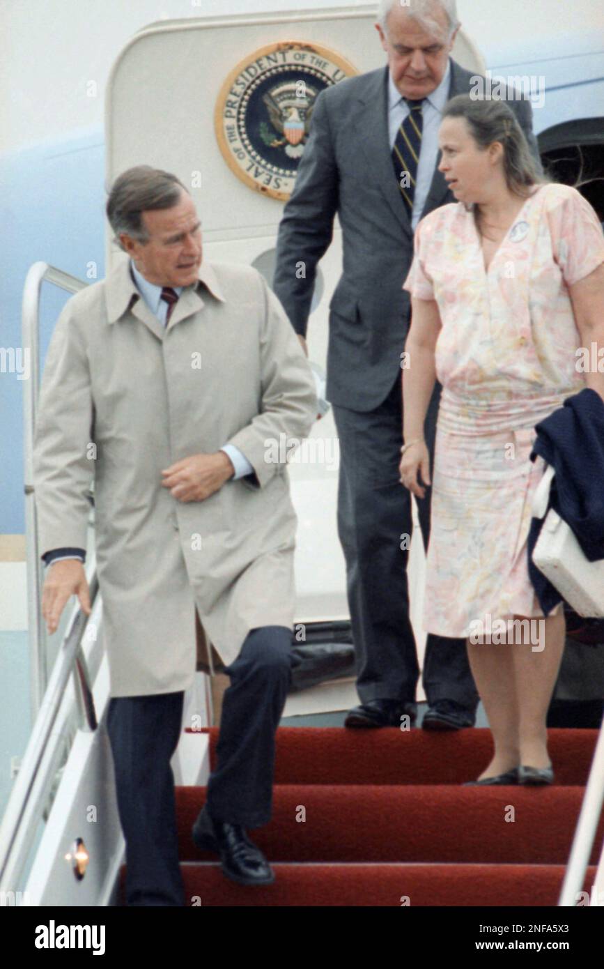 President George Bush is followed by House Speaker Thomas Foley of ...