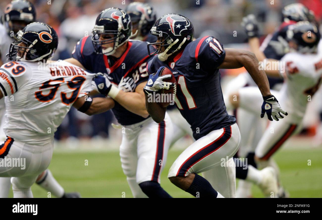 Houston Texans wide receiver Andre' Davis (11) returns a kick during ...