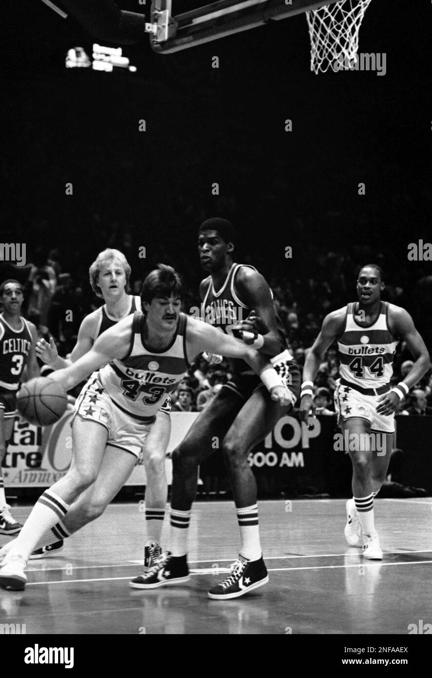 Jeff Ruland Basketball Player