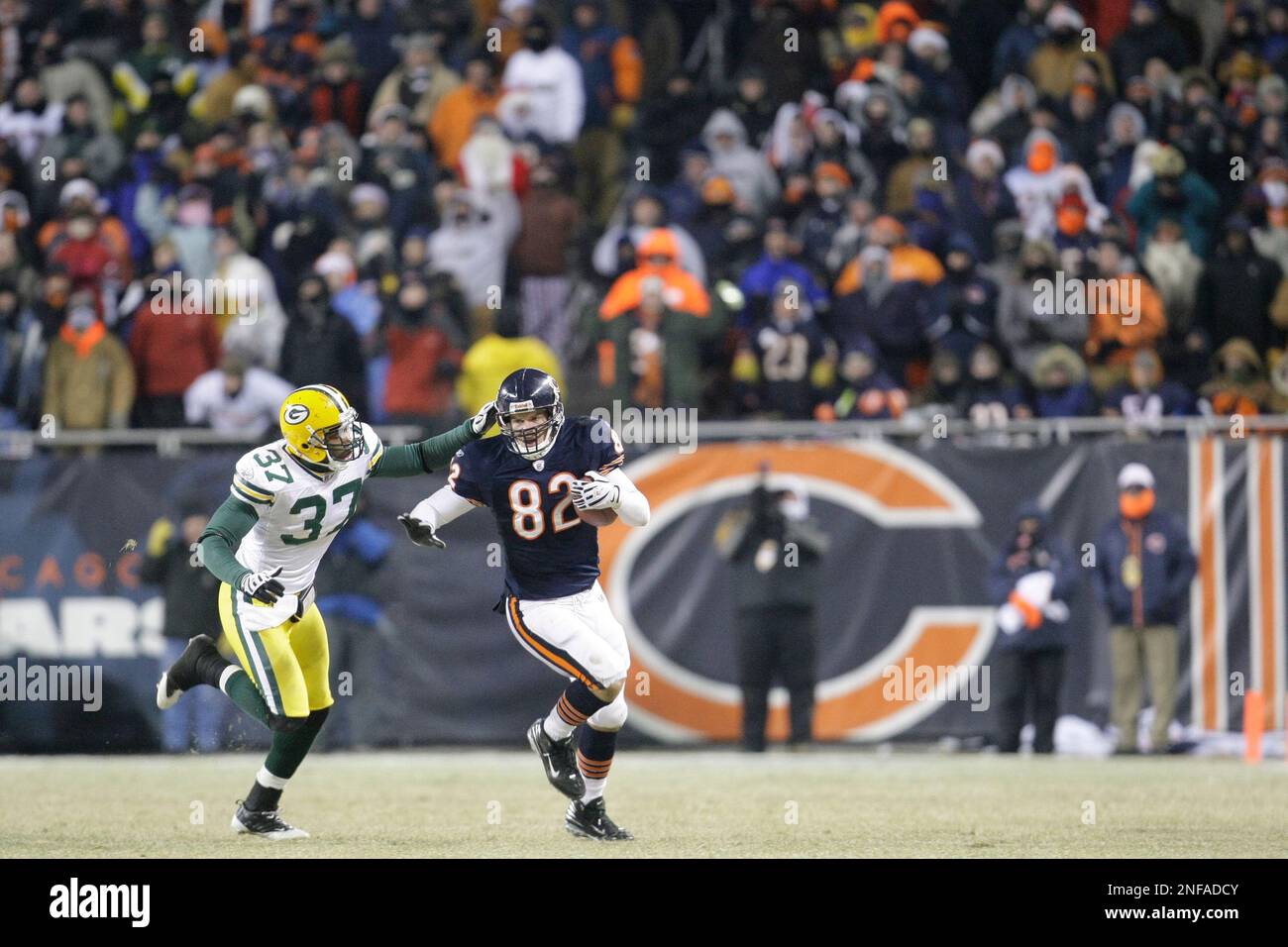 Chicago Bears tight end Greg Olsen during their NFL football game ...