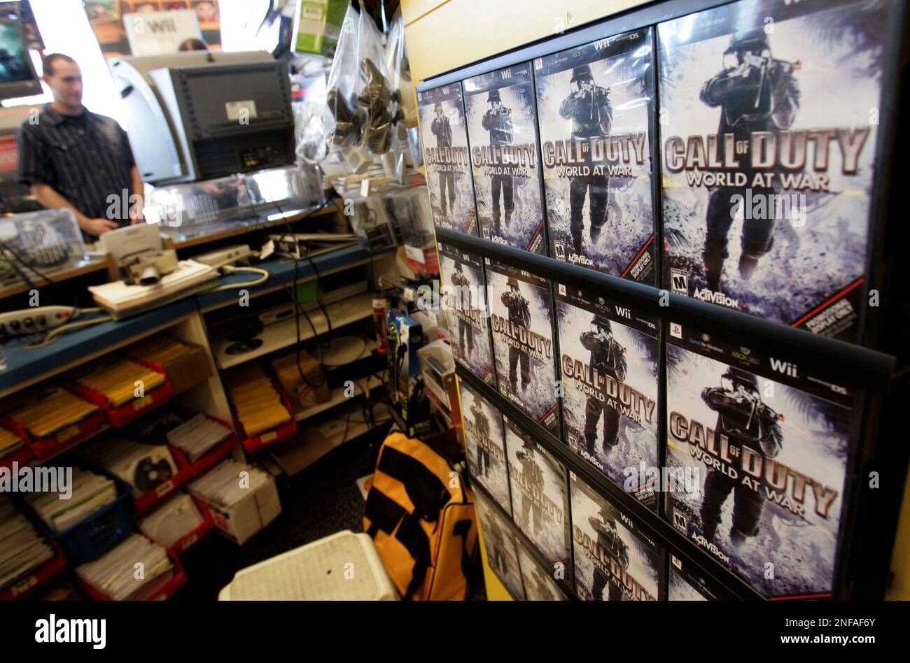 Call of Duty game for Wii on display at GameStop store in Redwood City ...