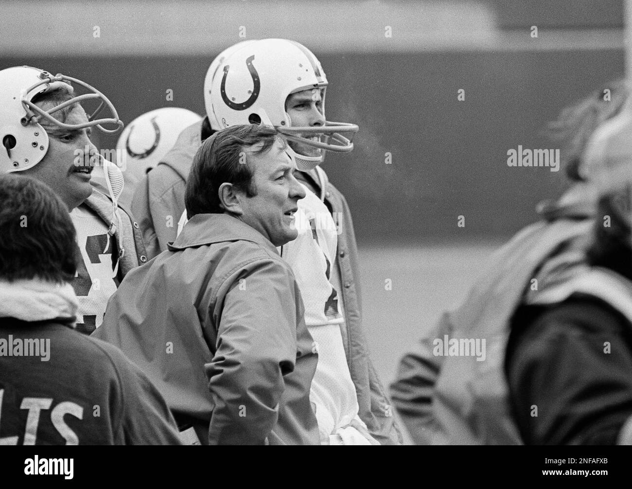 Baltimore head coach Ted Marchibroda, left, and quarterback Bert Jones ...