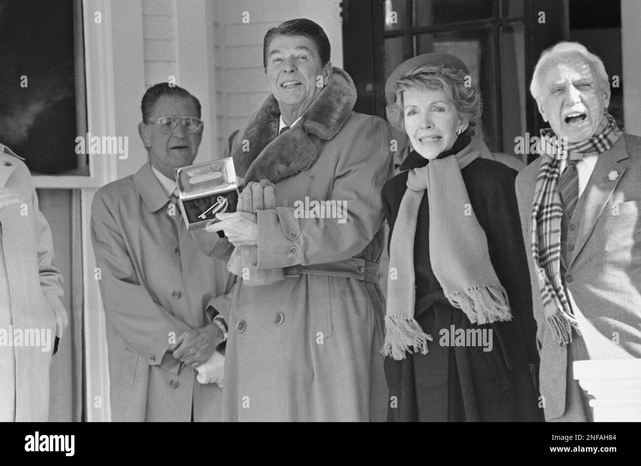 President Ronald Reagan, with his wife, Nancy, and his brother, Neil ...