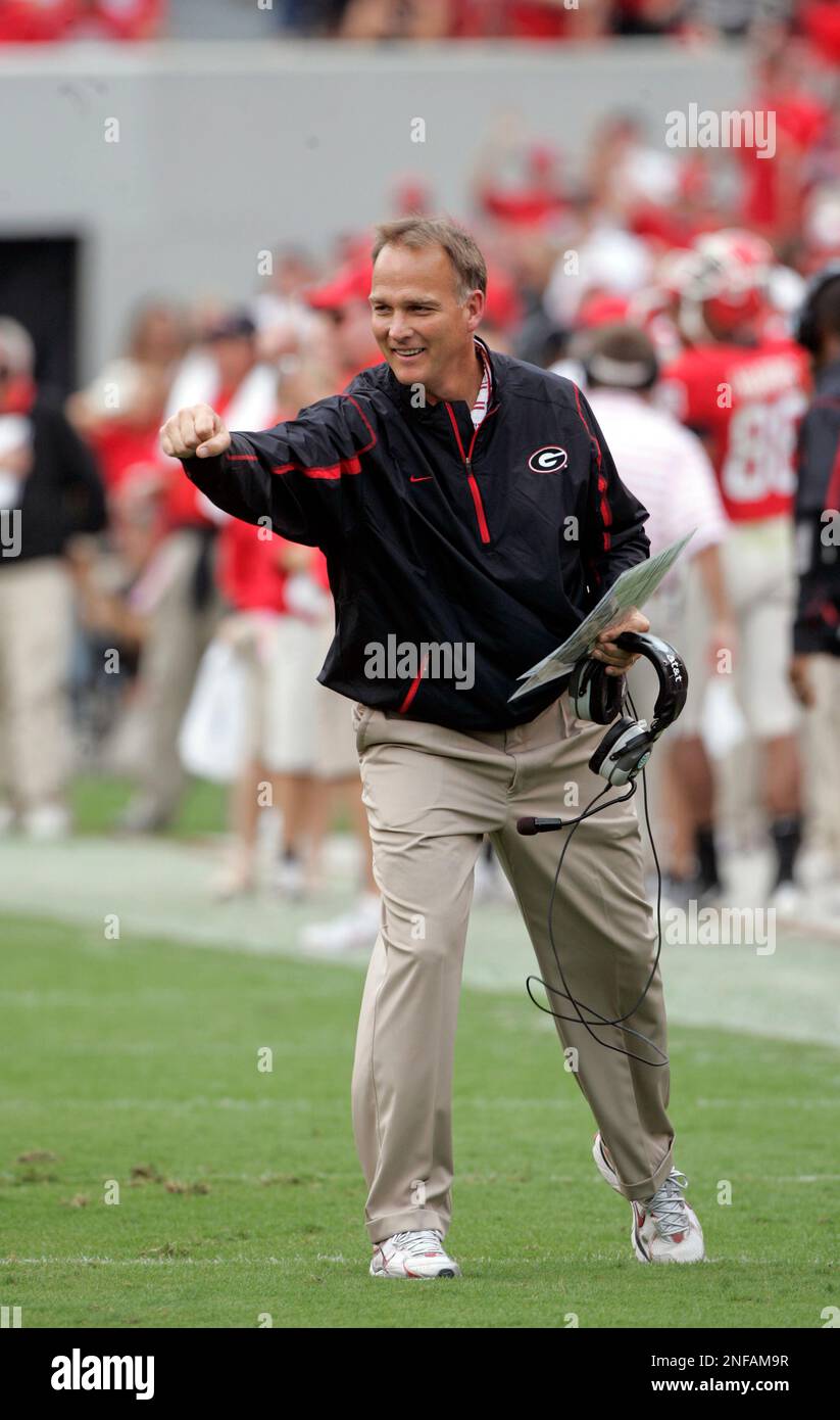 Georgia head coach Mark Richt gets enthused against Tennessee during an ...