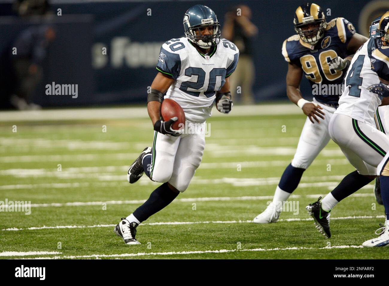 Seattle Seahawks running back Maurice Morris runs with the ball during ...