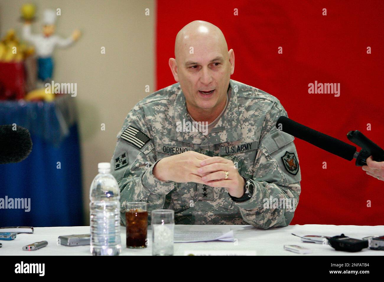 Gen. Ray Odierno, left, commander of multi-national forces Iraq, speaks ...