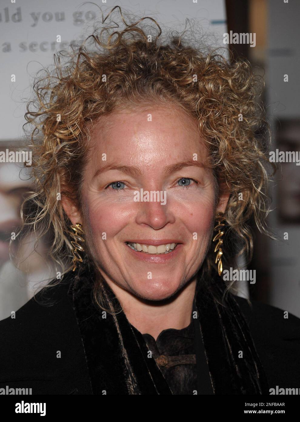 Actress Amy Irving attends the premiere of 'The Reader' at the Ziegfeld ...