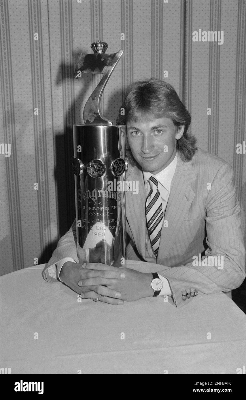 Wayne Gretzky of the Edmonton Oilers poses with the Seagram Seven ...