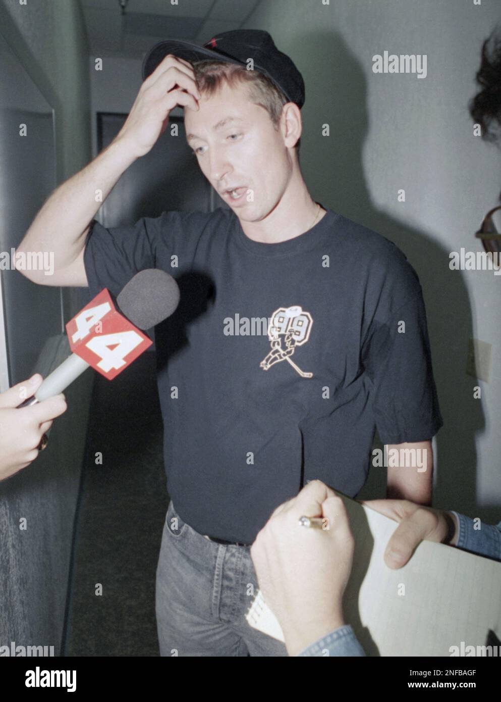 Los Angeles Kings team captain Wayne Gretzky answers questions from the ...