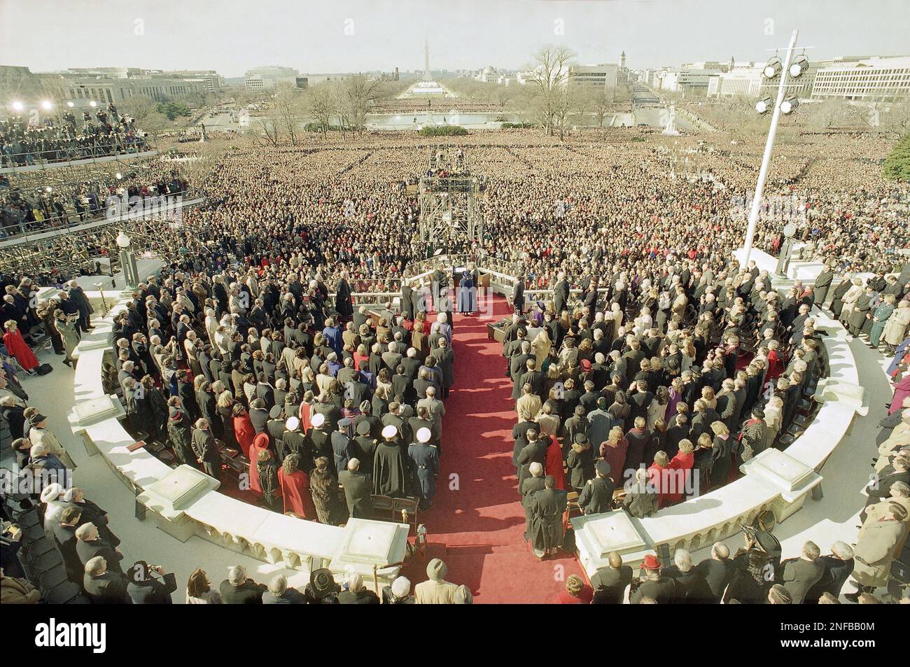 The scene on Capitol Hill in Washington as President Bill Clinton ...