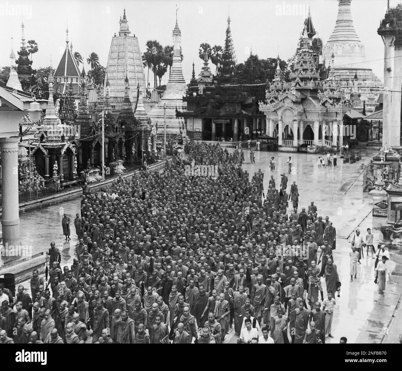 Some 3,000 Buddhist Monks assemble at the Shwedacon Pagoda in Rangoon ...