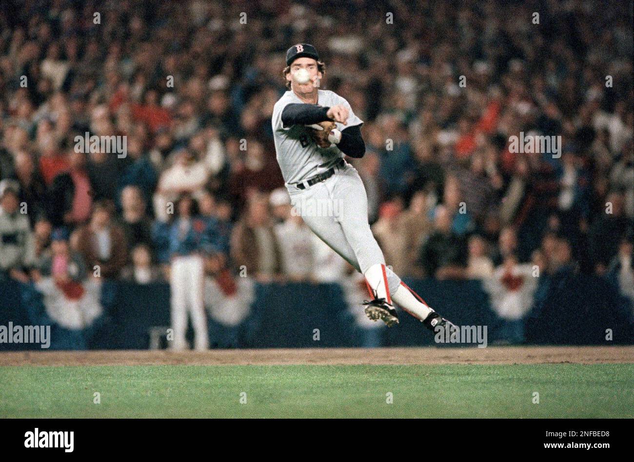 Boston third baseman Wade Boggs throws out New York's Lenny Dykstra on ...