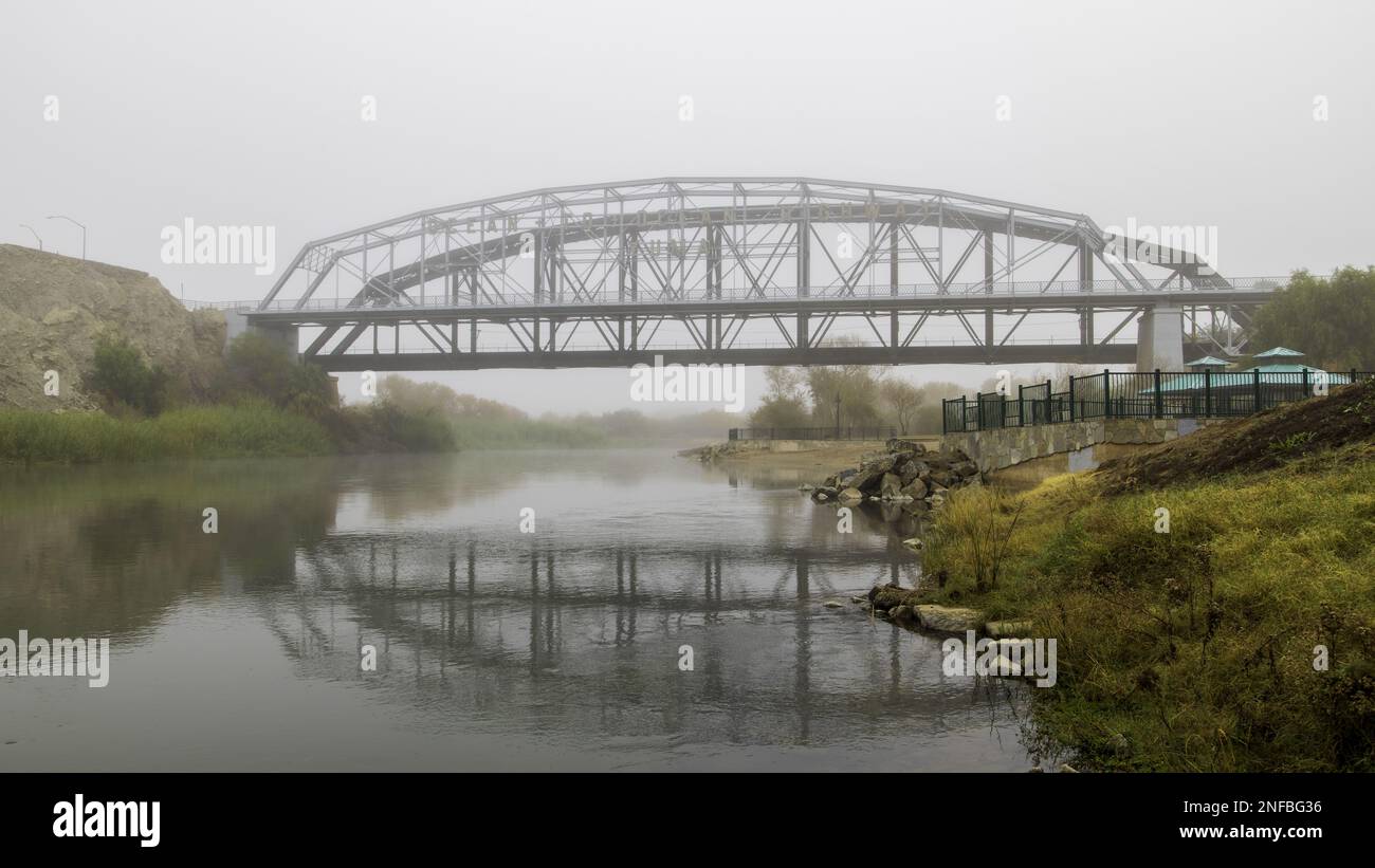 Colorado River bridge at Yuma Az in fog Stock Photo - Alamy