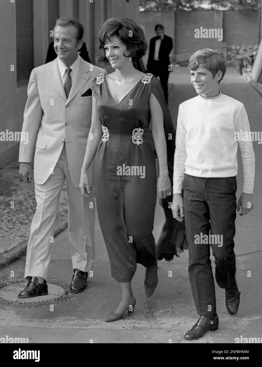 Opera stars West German tenor, Rudolf Schock, Italian-American soprano ...