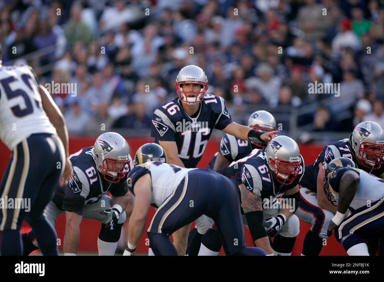 New England Patriots quarterback Matt Cassel (16) calls out a play in ...