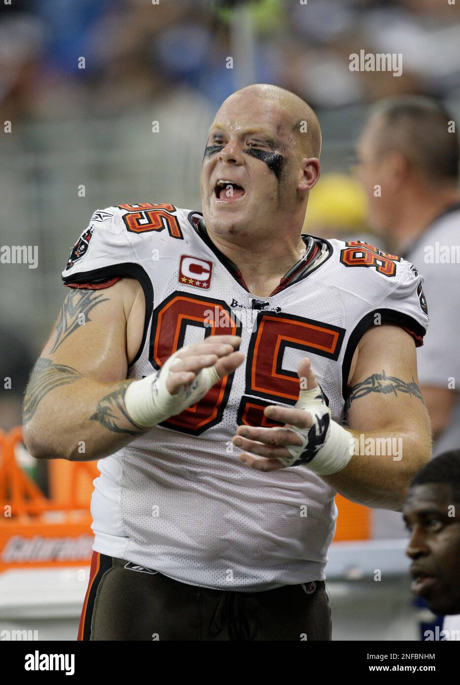 Tampa Bay Buccaneers defensive tackle Chris Hovan cheers against the ...