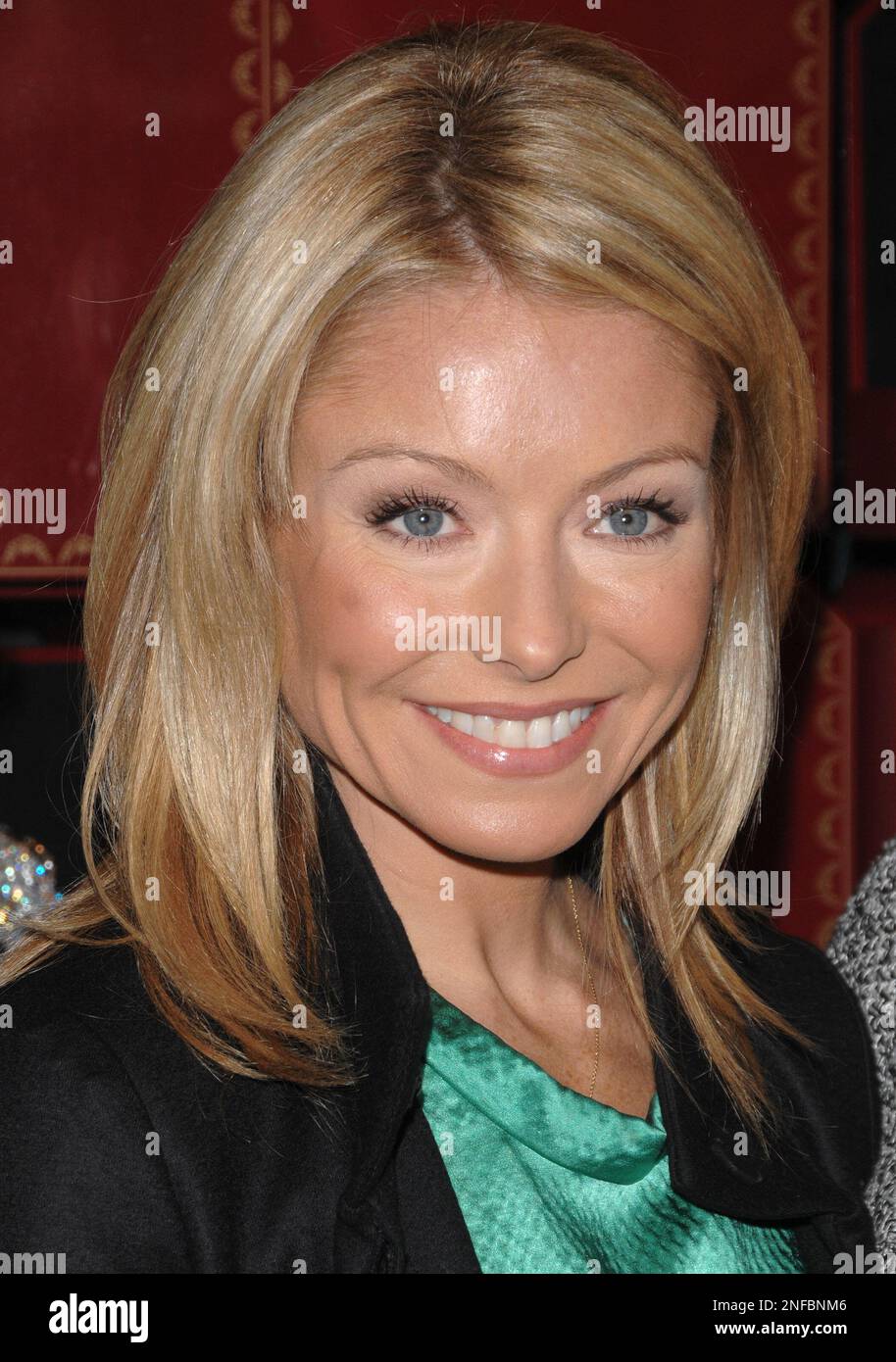 TV Personality Kelly Ripa attends the 29th Annual Cartier holiday ...