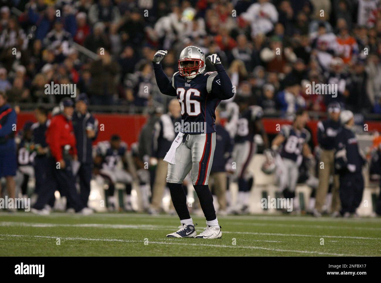 New England Patriots safety James Sanders(36) gestures in an NFL ...