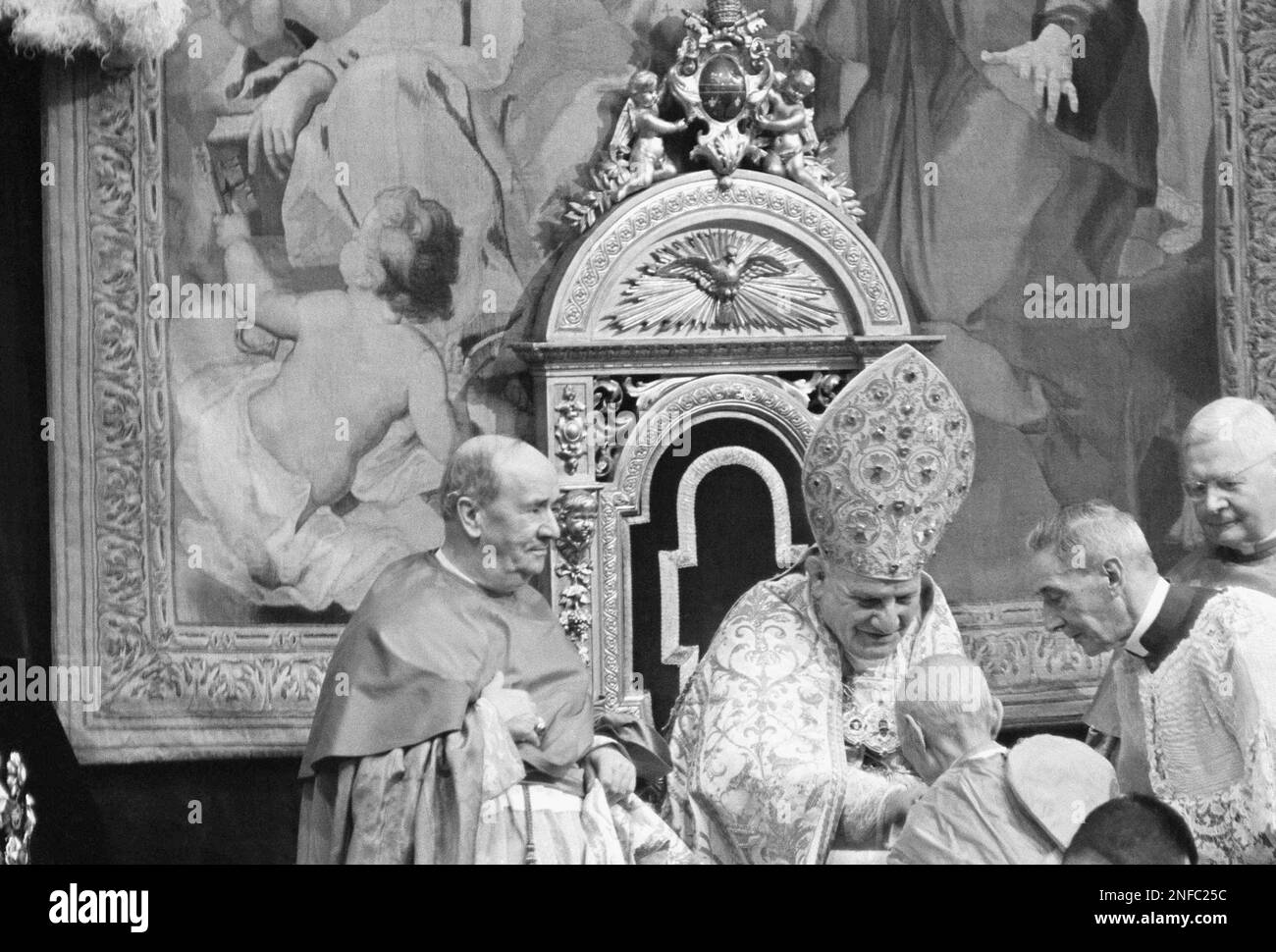 Pope John XXIII looks down at Cardinal Tatsuo Peter Doi, Archbishop of ...