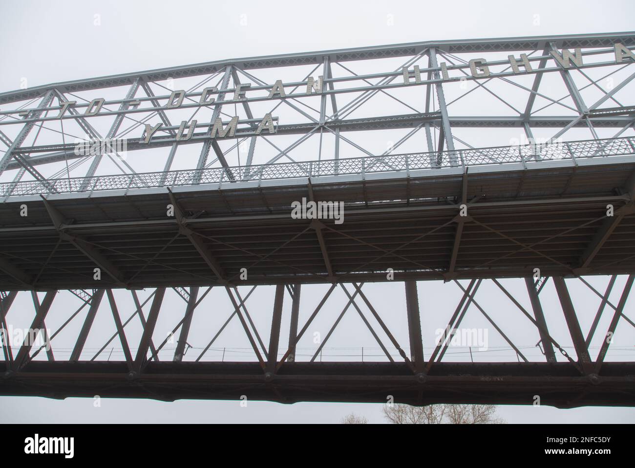 Colorado River bridge at Yuma Az in fog Stock Photo - Alamy