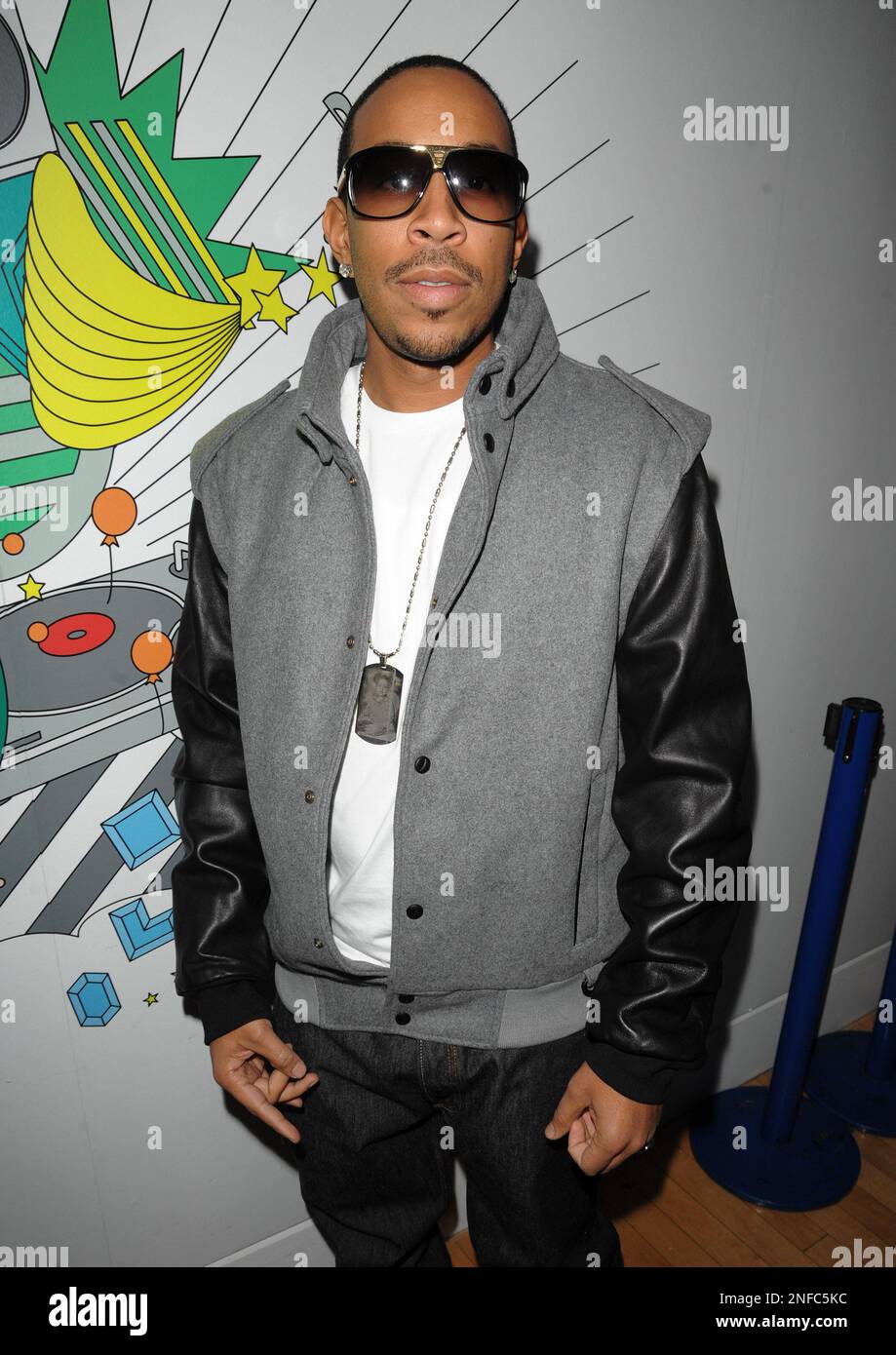 Rapper Ludacris performs on MTV's TRL "Total Finale Live" show at the ...