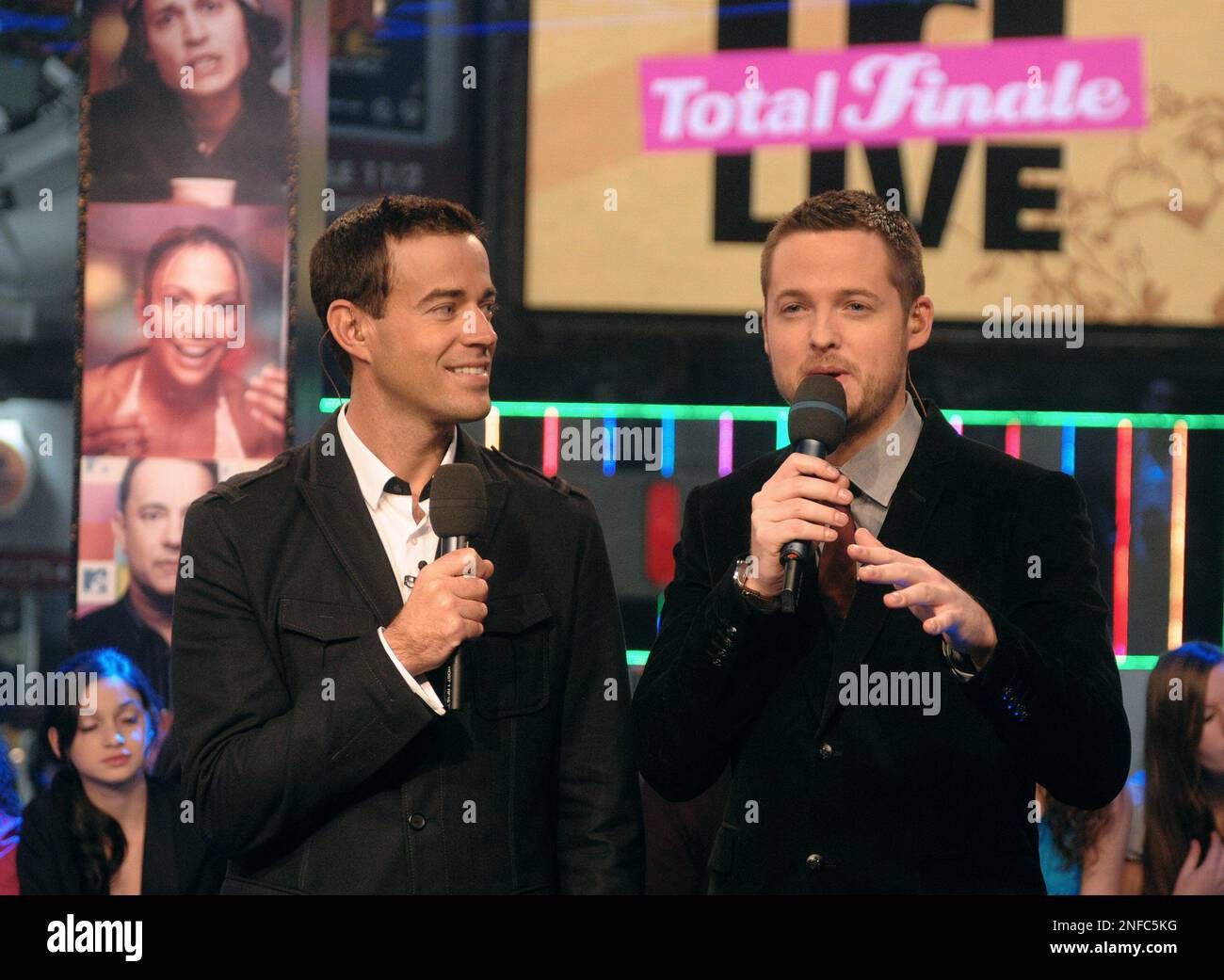 Former MTV VJ Carson Daly,left, and MTV VJ Damien Fahey make an ...