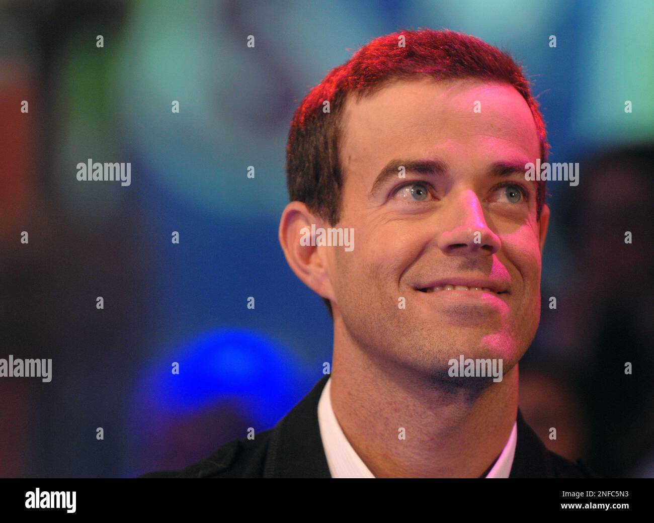 Former MTV VJ Carson Daly makes an appearance on MTV's TRL "Total ...