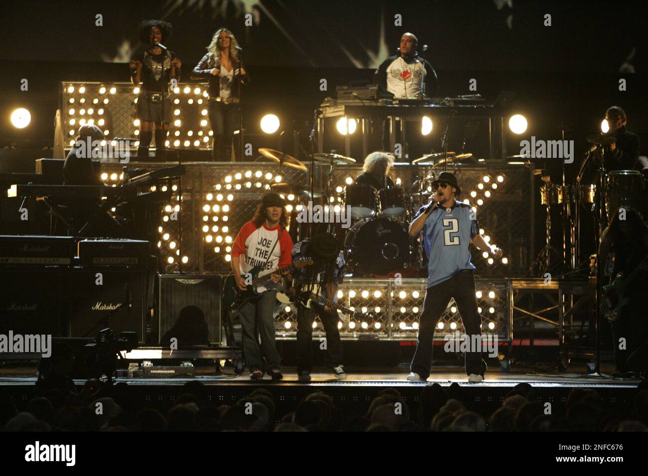 Kid Rock, right, performs during the 42nd Annual CMA Awards show on ...