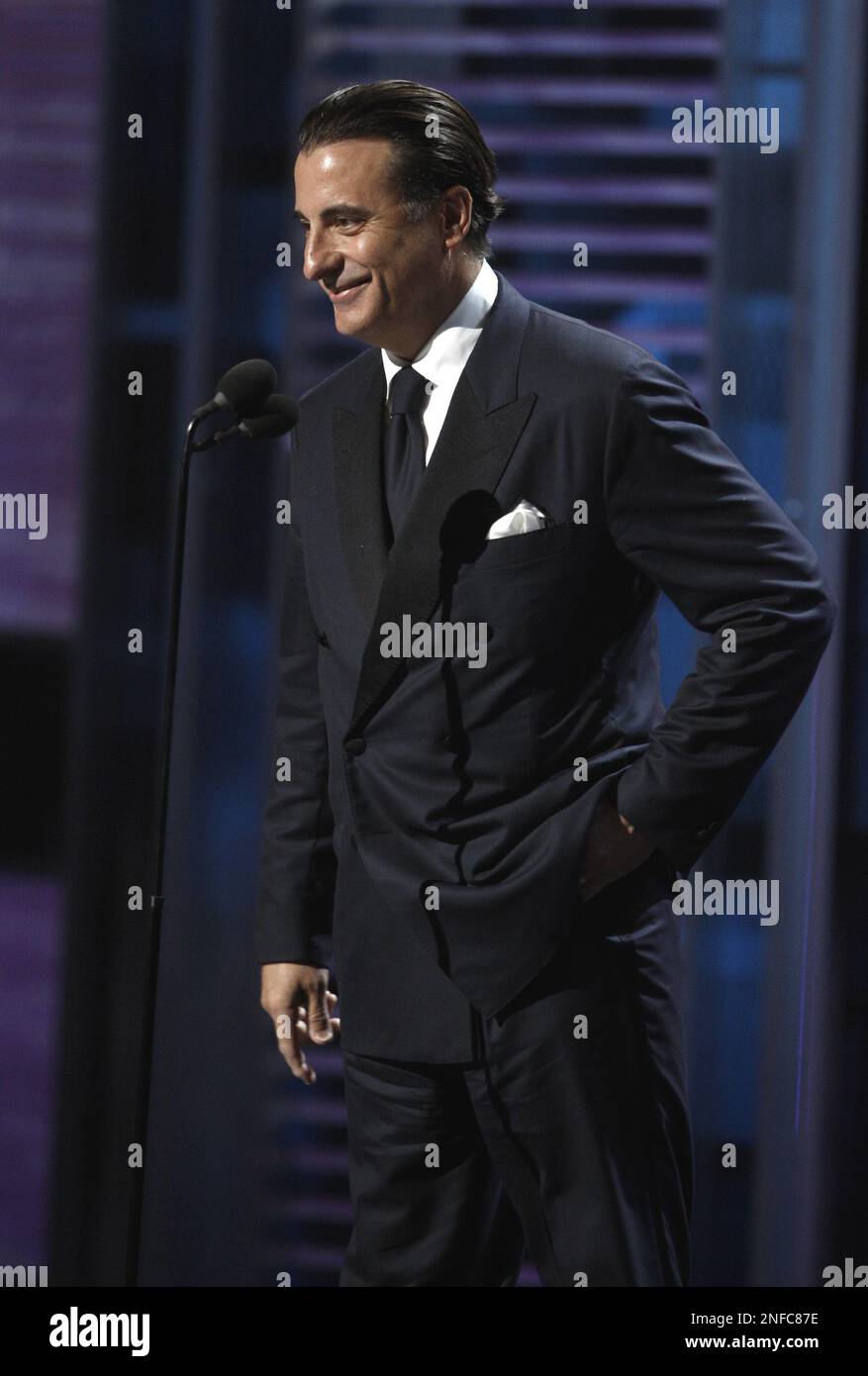 Andy Garcia introduces Gloria Estefan as the Latin Recording Academy ...
