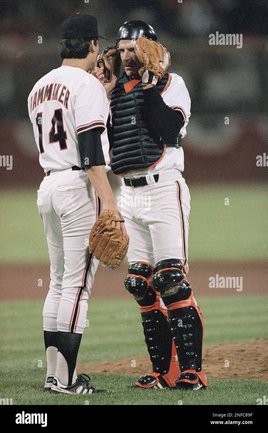 San Francisco Giants catcher Bob Brenly, right, confers with pitcher Atlee Hammaker in the sixth ...